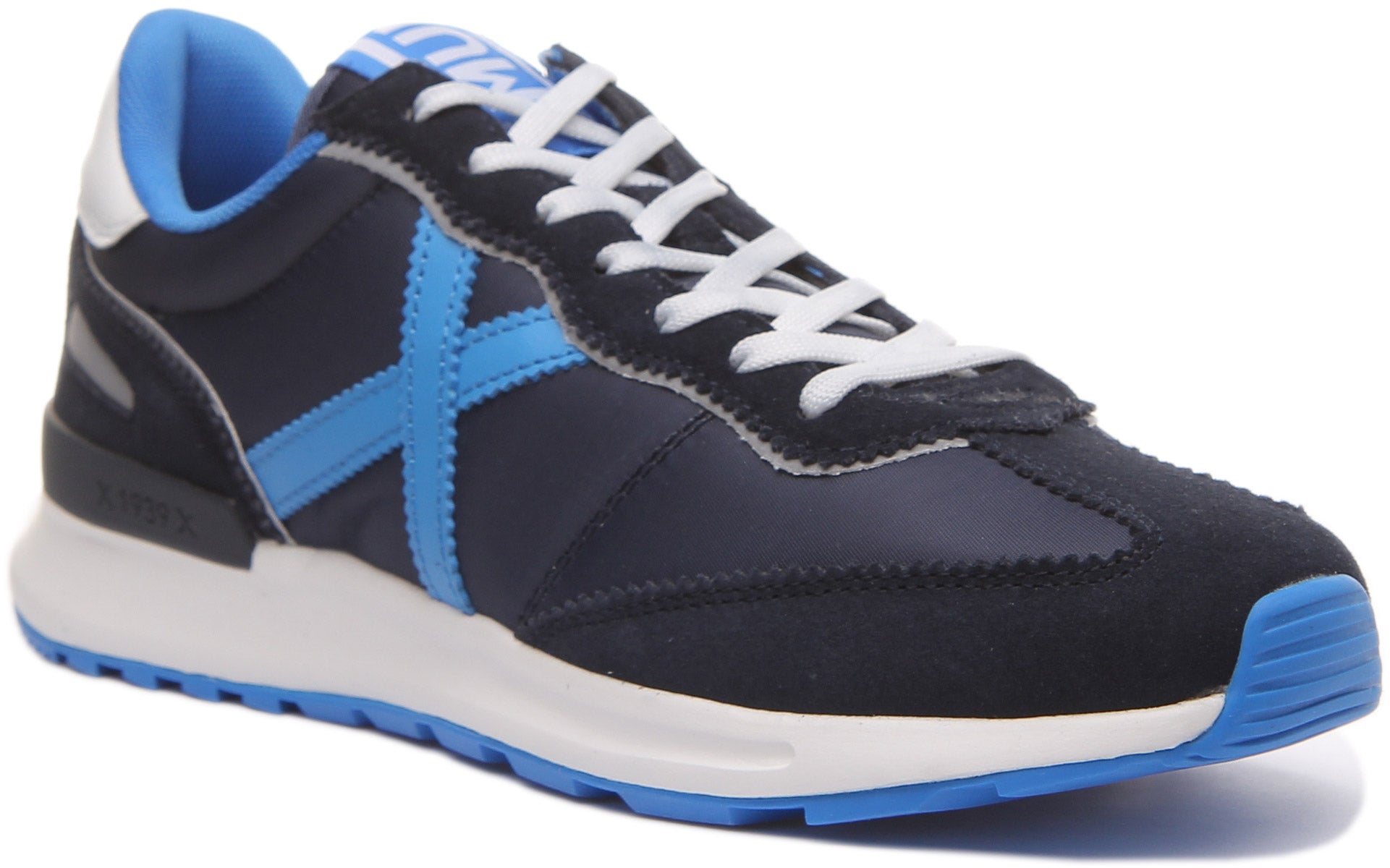 Munich Dynamo 29 In Navy Blue For Mens | Retro Suede Mesh Trainers ...